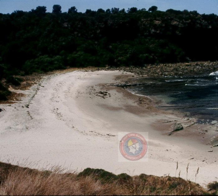 SHACK BAY - Beach in Cape Paterson Bass Coast VIC - SLS Beachsafe