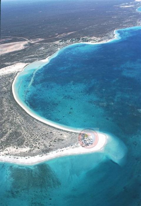Skeleton Bay - Beach in Coral Bay Carnarvon WA - SLS Beachsafe