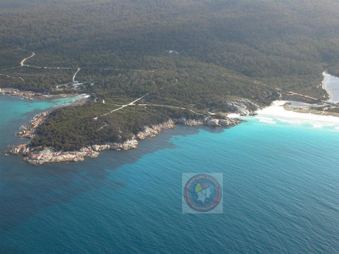 Sloop Lagoon - Beach in The Gardens Break O'Day TAS - SLS Beachsafe