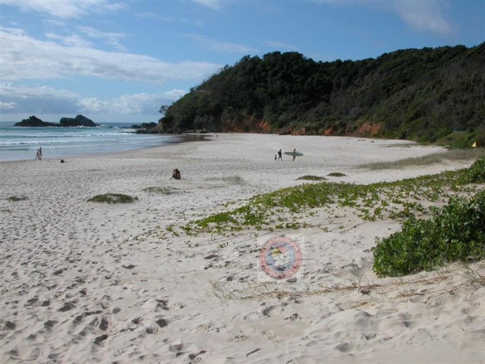 TALLOWS - Beach in Byron Bay Byron NSW - SLS Beachsafe