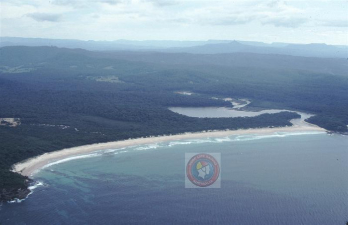TERMEIL LAKE - Beach in Lake Tabourie Shoalhaven NSW - SLS Beachsafe
