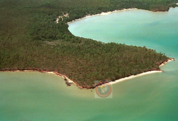 Trepang Bay (21) - Beach in Cobourg Darwin NT - SLS Beachsafe