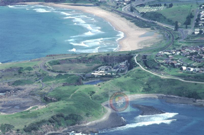 BOMBO - Beach in Bombo Kiama NSW - SLS Beachsafe