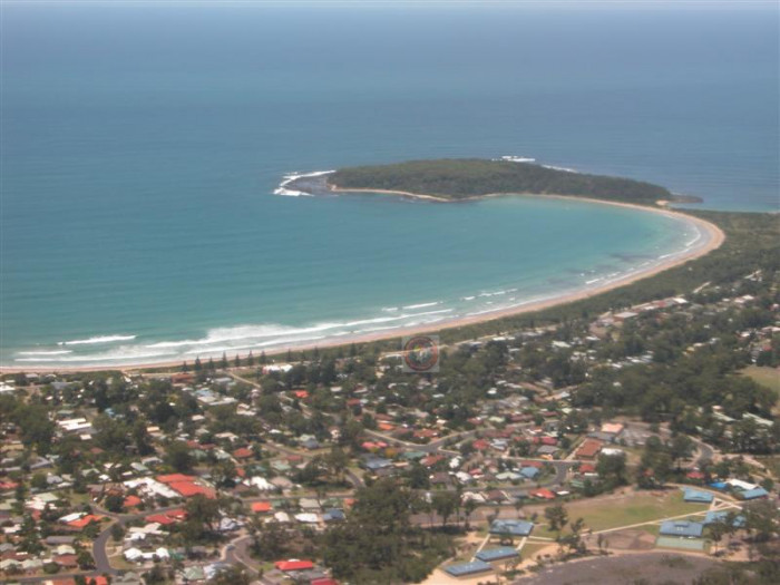 BROULEE - Beach in Broulee Eurobodalla NSW - SLS Beachsafe