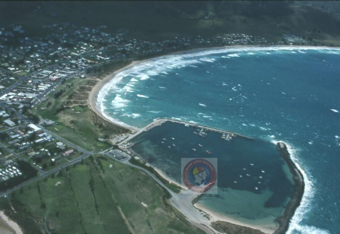 APOLLO BAY HARBOUR - Beach in Apollo Bay Colac-Otway VIC - SLS Beachsafe