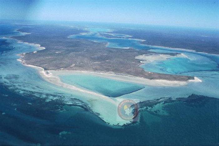 Cararang Peninsula (N 3) - Beach in Useless Loop Shark Bay WA - SLS ...