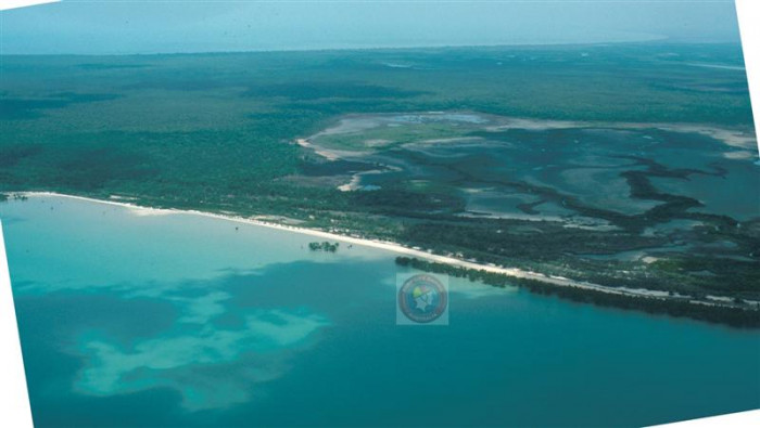 Ayres Point (north) - Beach in Glyde Point Darwin NT - SLS Beachsafe