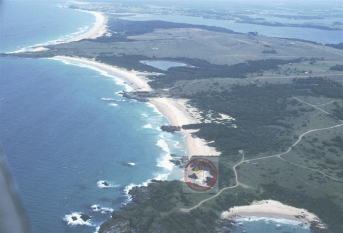 KELLYS LAKE - Beach in Bingie Eurobodalla NSW - SLS Beachsafe