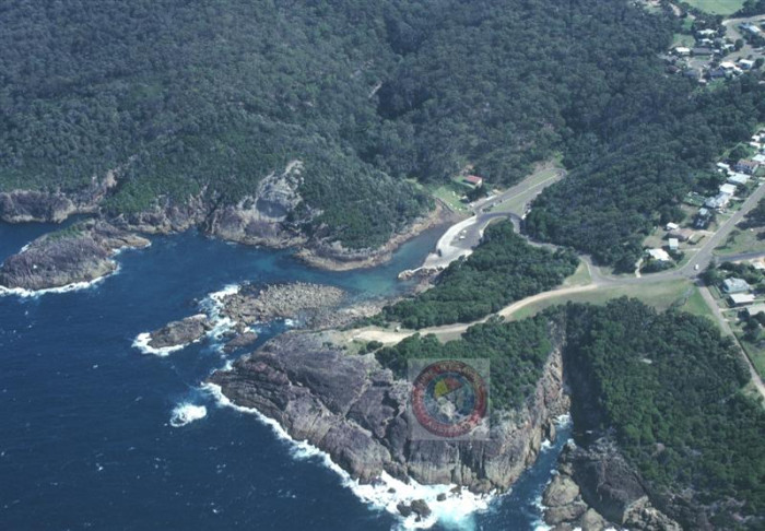 KIANINNY BAY - Beach in Tathra Bega Valley NSW - SLS Beachsafe