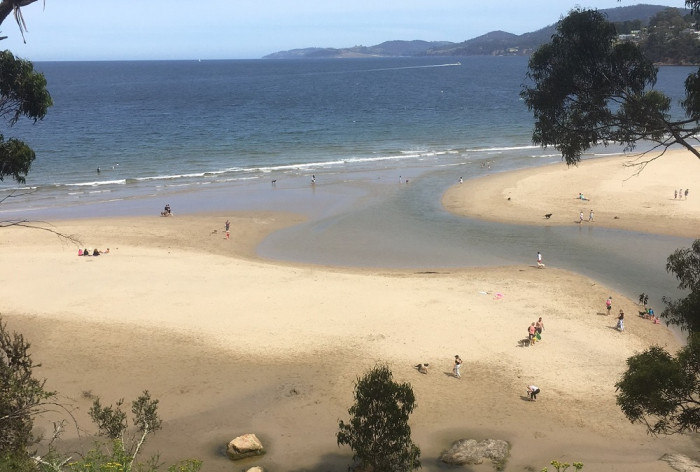 Kingston Beach - Beach in Kingston Beach Kingborough TAS - SLS Beachsafe