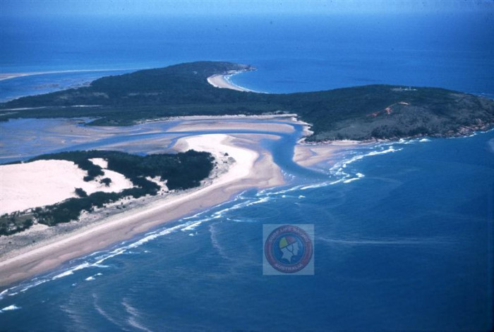 Middle Island - Beach in Eurimbula Gladstone QLD - SLS Beachsafe