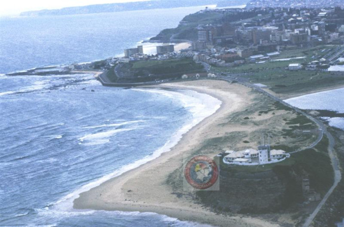 NOBBYS HEAD - Beach in Stockton Newcastle NSW - SLS Beachsafe