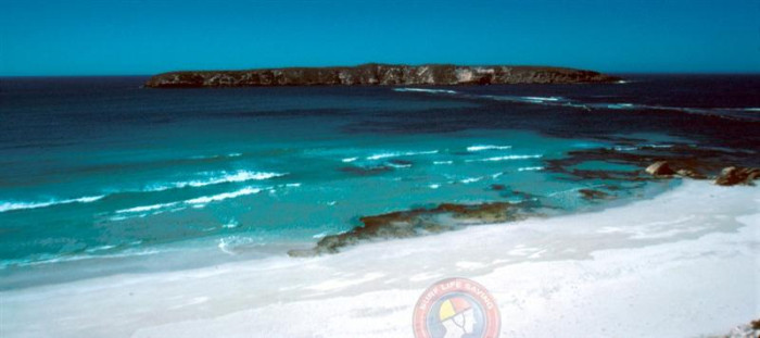 Point Avoid - Beach in Coffin Bay Lower Eyre Peninsula SA - SLS Beachsafe