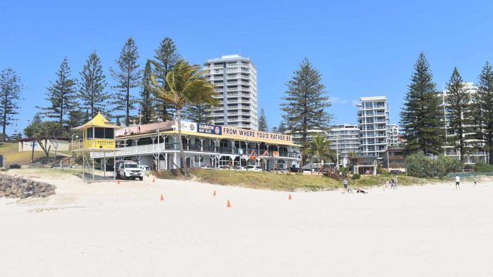 Rainbow Bay - Beach in Coolangatta Gold Coast QLD - SLS Beachsafe
